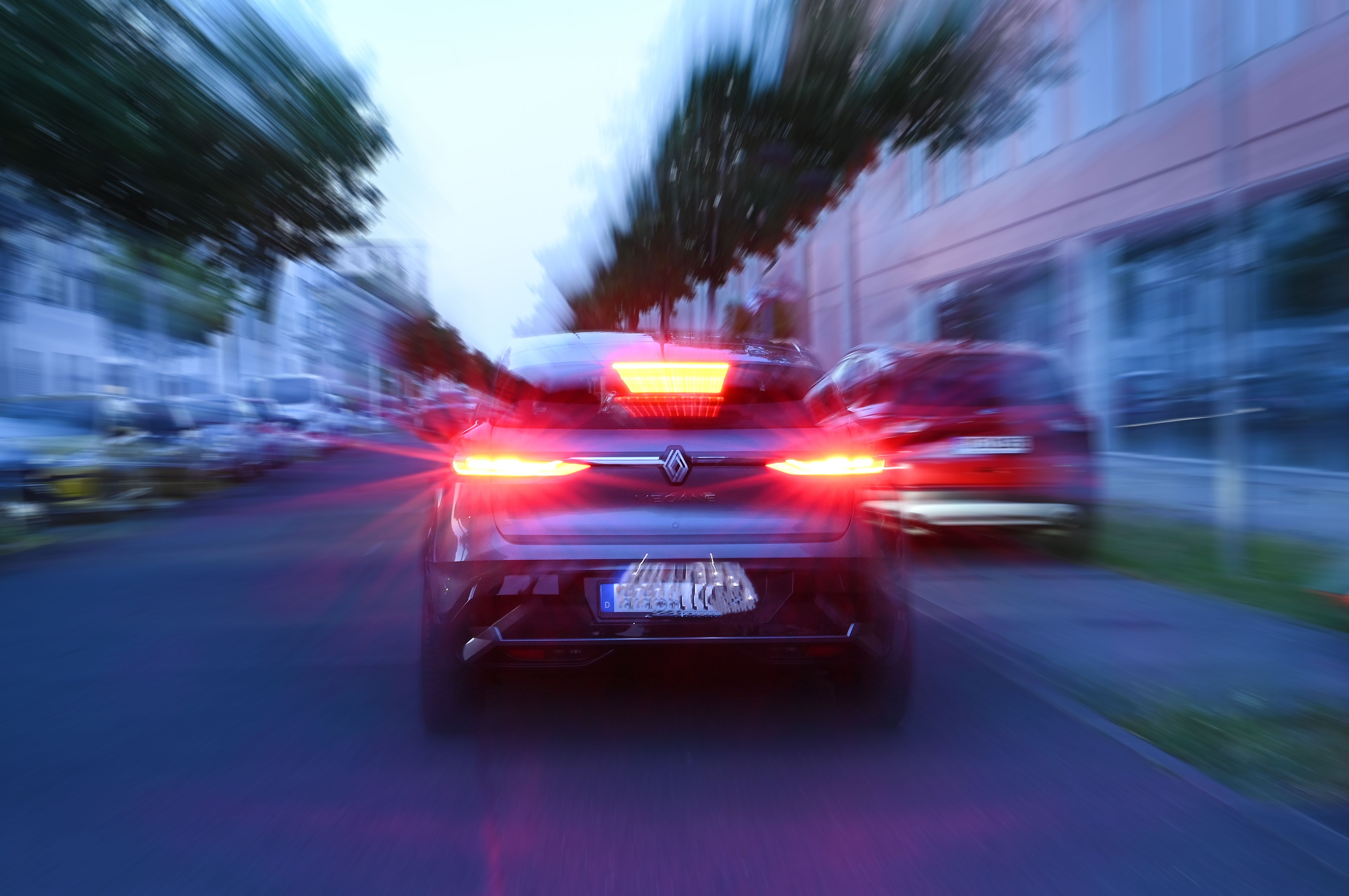 Full braking: the right way to do it