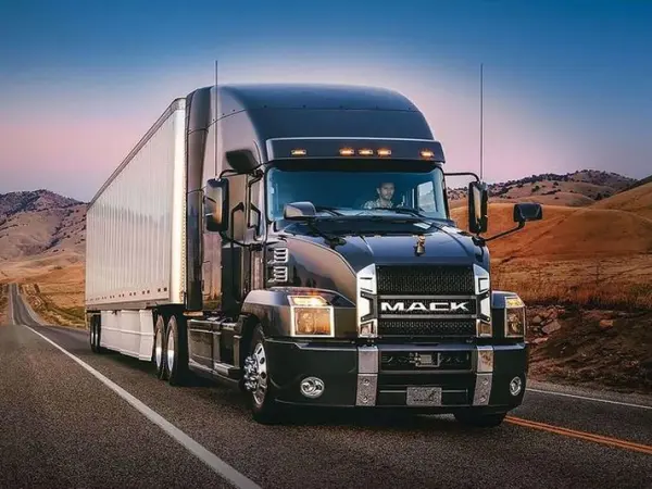 Mack Ch ⇒ Mack CH 613 Heavy Hauler TruckScout24.at 🏷
