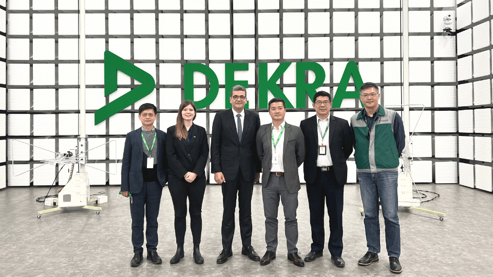 德國經濟辦事處拜訪DEKRA德凱新竹車聯網（IoV）實驗室